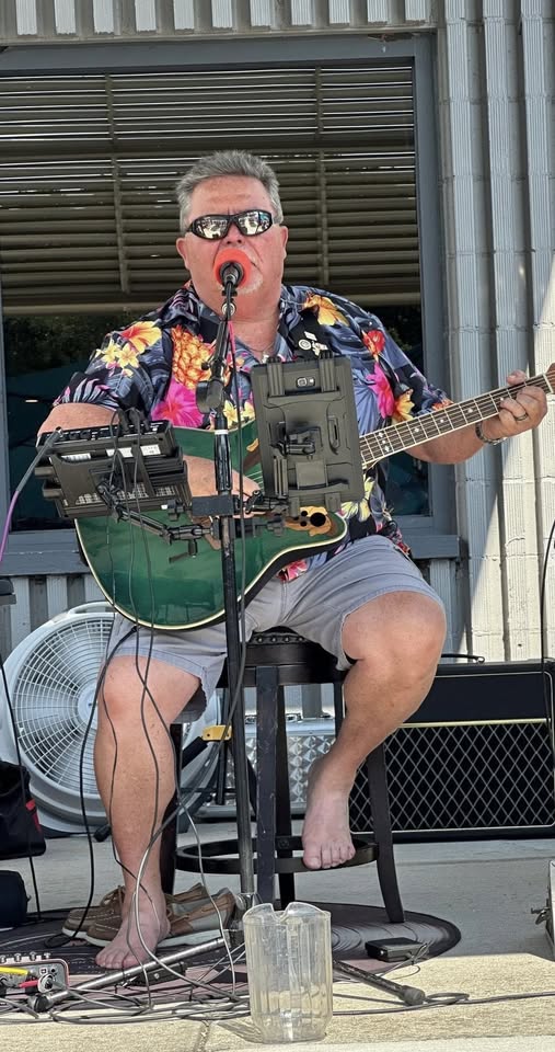 Mike Owens @ Sips in the Park - My Rockford Guide